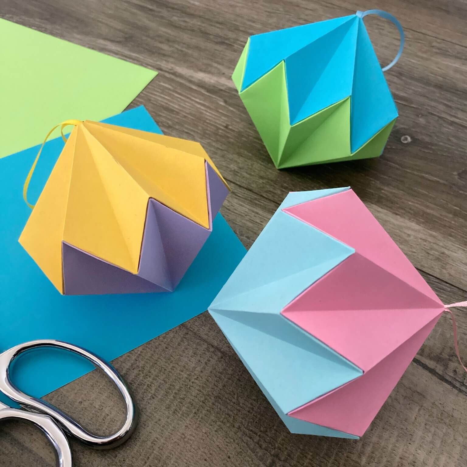 Origami Diamond Ornament - Gift Wrapping Love